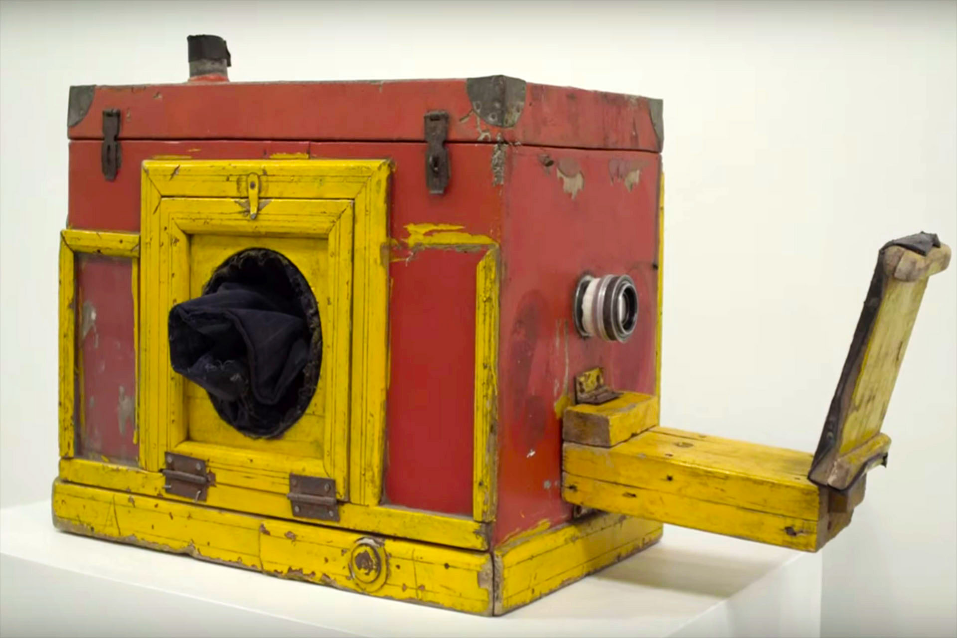 Education Department_Workshop activity "Afghan Box" | Fondazione Merz