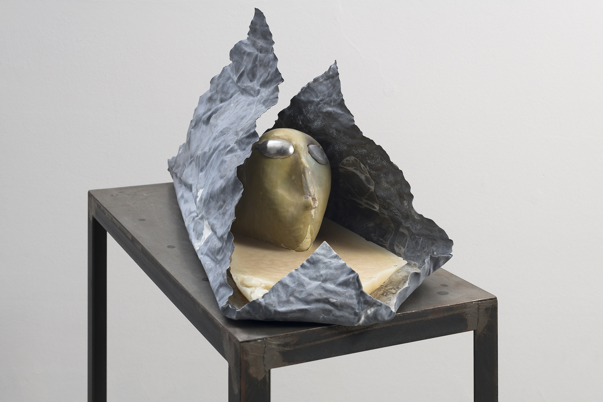 Marisa Merz and Shilpa Gupta. visibileinvisibile | Fondazione Merz